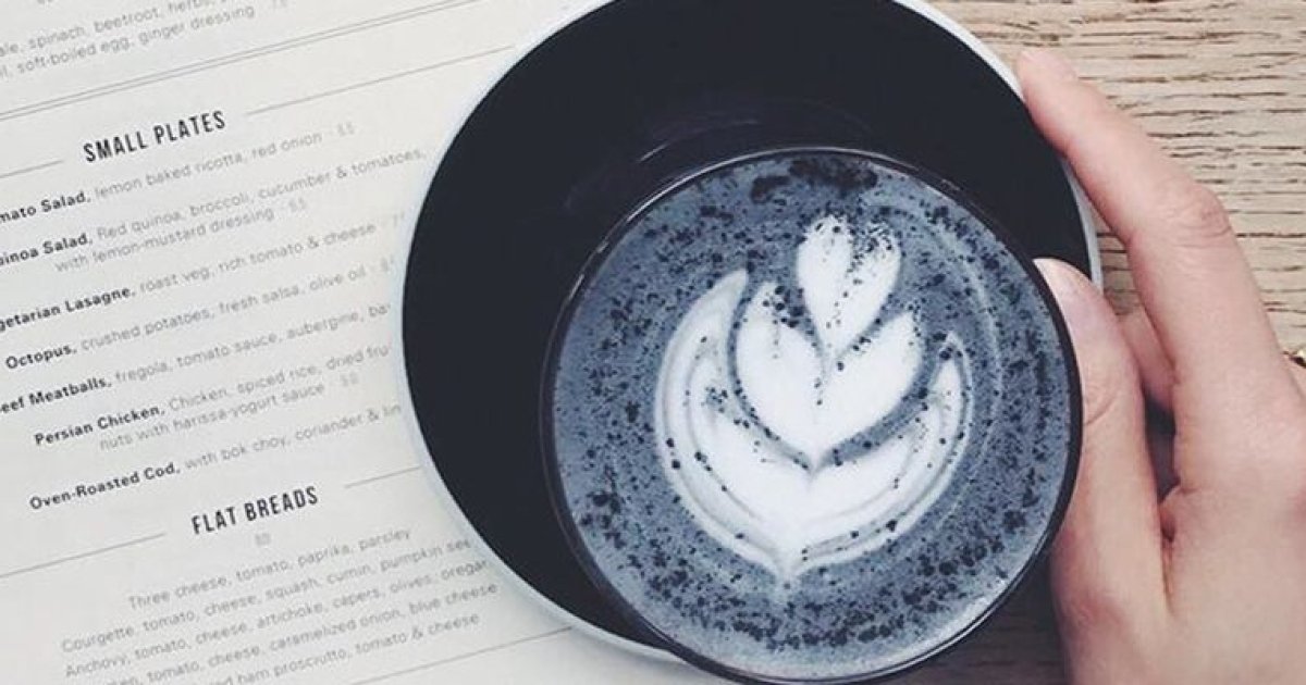 Темная сторона: появился уникальный кофе - черное латте (Фото) - Телеграф