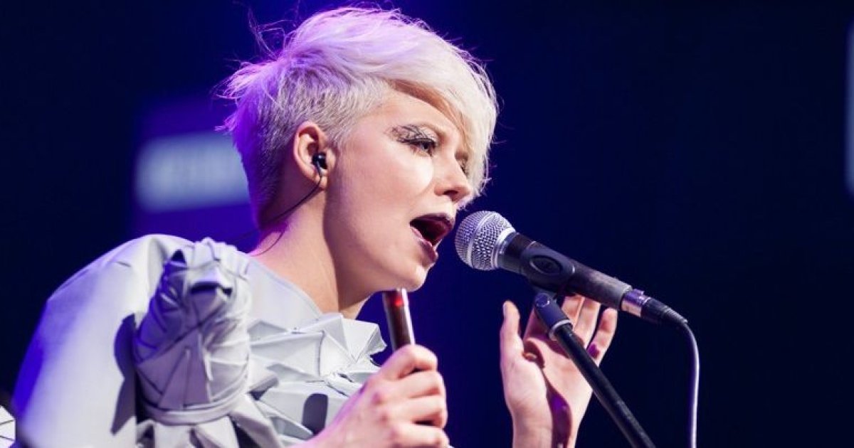 Певица ONUKA показала архивное фото - Телеграф