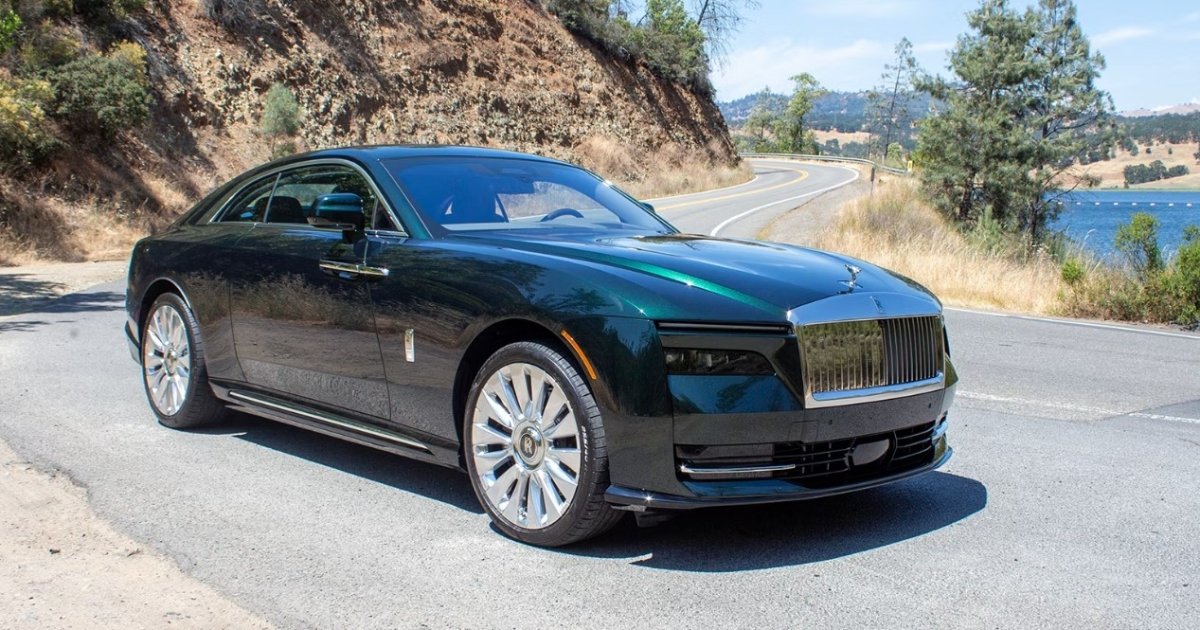 Rolls-Royce Spectre 2023 виставили на продаж в Україні - ціна електрокара 735 тисяч доларів ...