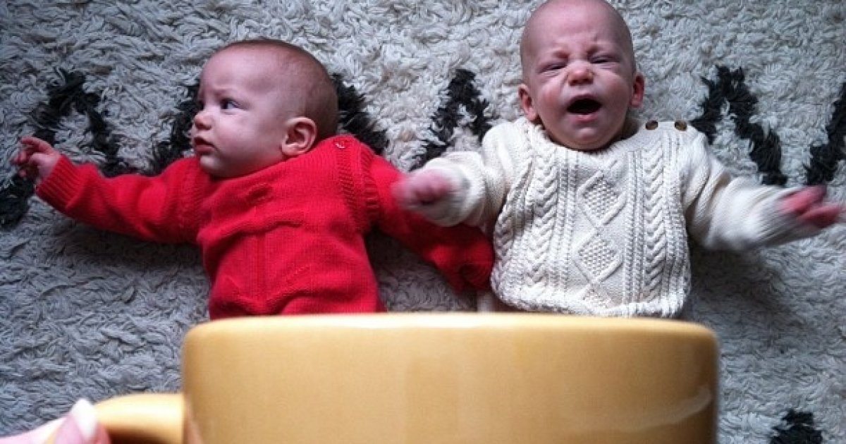 Instagram-тренд Baby Magging: детки в чашке (ФОТО) - Телеграф